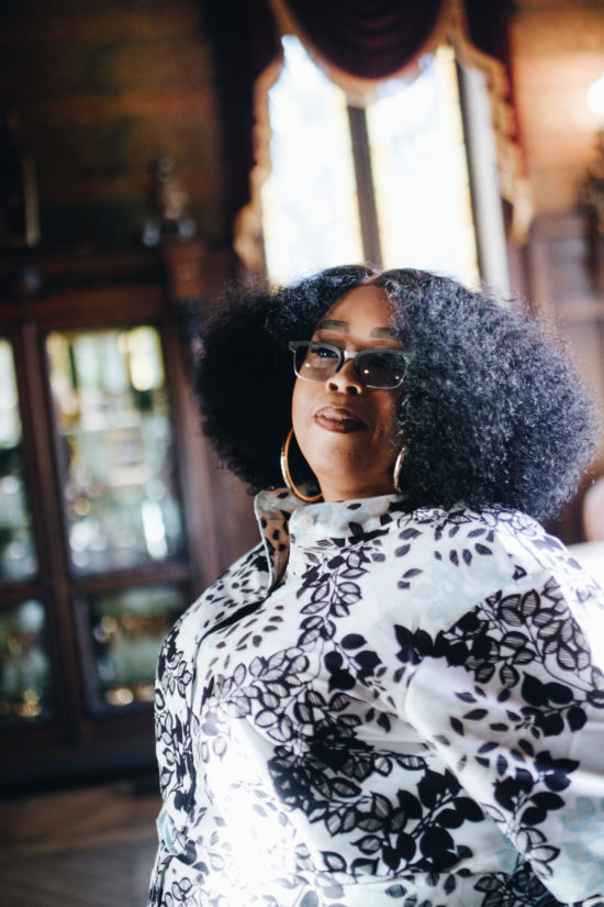 Bio - LILLI LEWIS | singer/composer