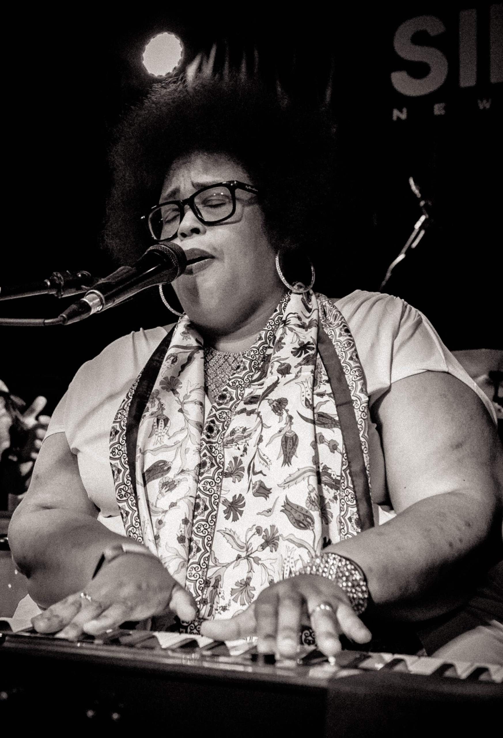 Media - LILLI LEWIS | singer/composer