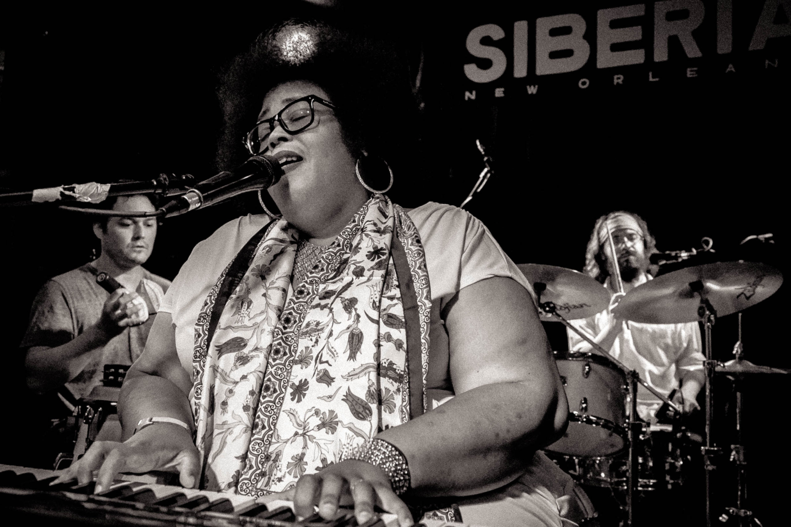 Media - LILLI LEWIS | singer/composer