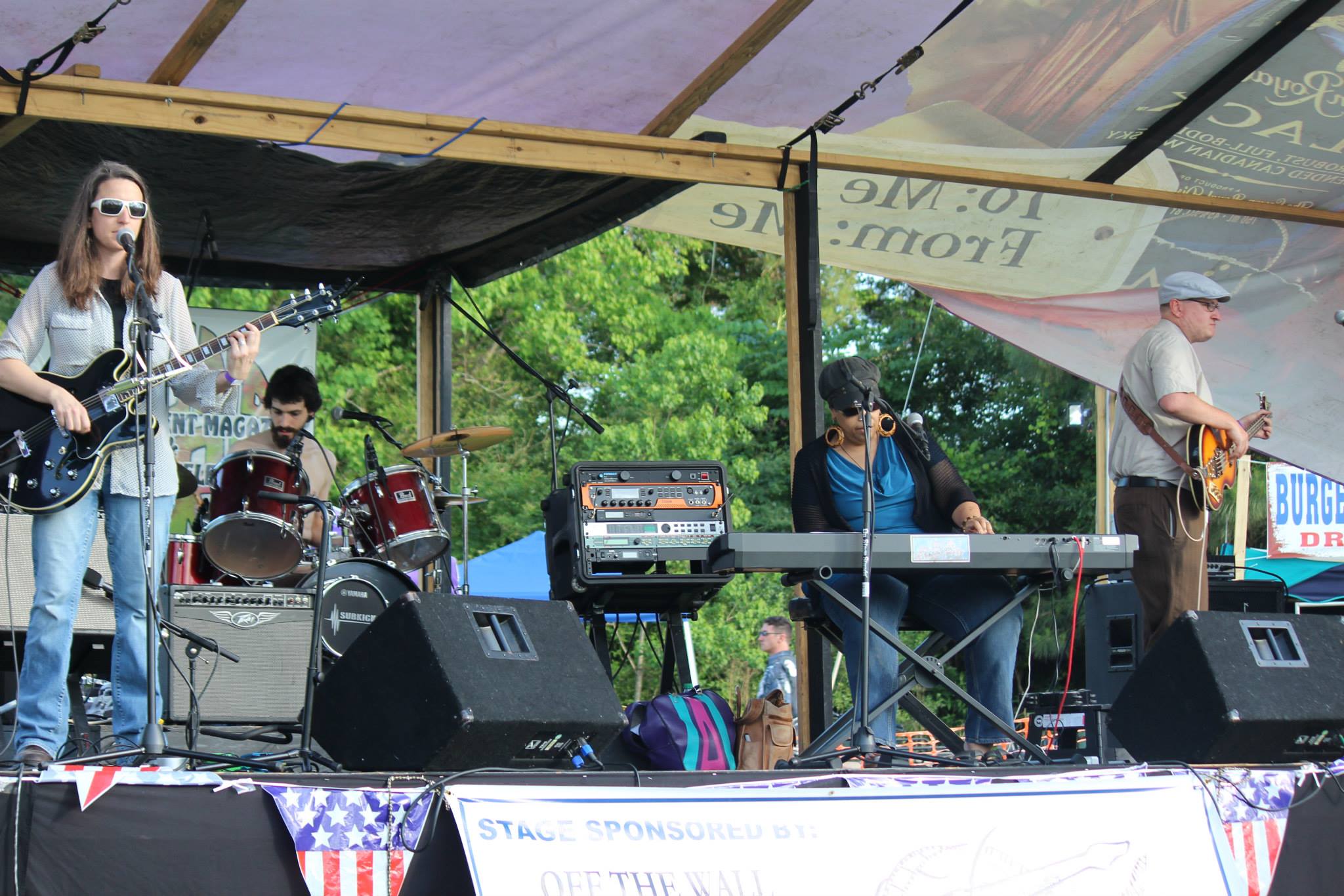 Bio - LILLI LEWIS | singer/composer